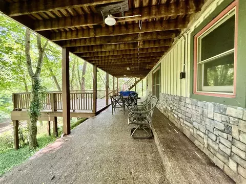 6300 Cemetery Rd, Scottsville, KY 42164 | MLS# RA20263606 | 26 Photos ...