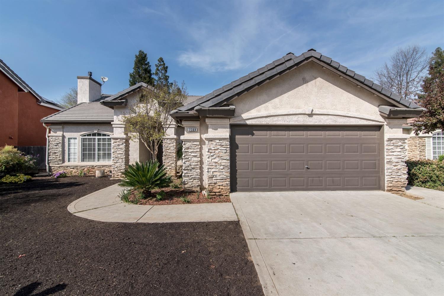 2308 E Oak Haven Dr, Fresno, CA 93730 - Movoto