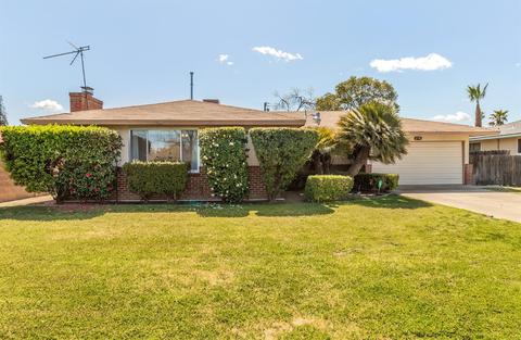 4738 E Garland Ave, Fresno, CA 93726 | 22 Photos | MLS #592619 - Movoto