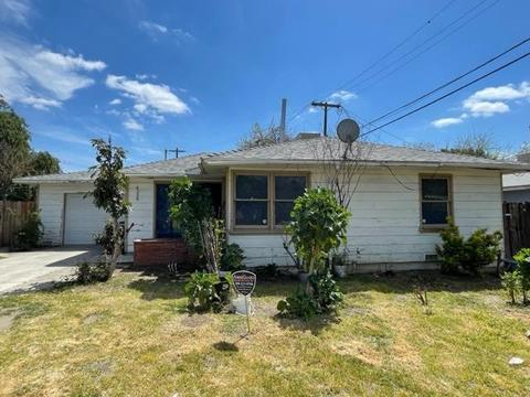 4176 Plaza Dr E, Fresno, CA 93702 | 18 Photos | MLS #593092 - Movoto