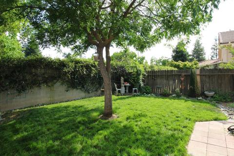 2043 Eclipse Ave, Fresno, CA 93720 | 13 Photos | MLS #595502 - Movoto