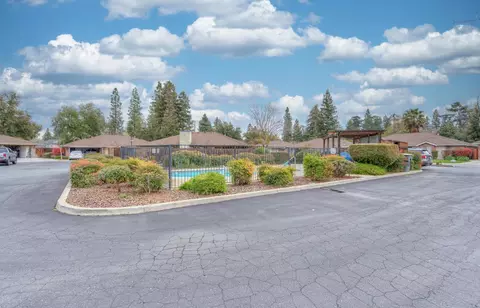 6313 N Marks Ave, Fresno, CA 93711 | 29 Photos - Movoto