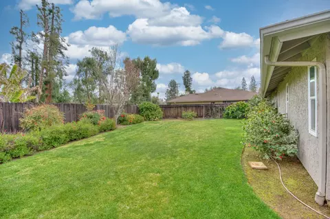 6313 N Marks Ave, Fresno, CA 93711 | 29 Photos - Movoto