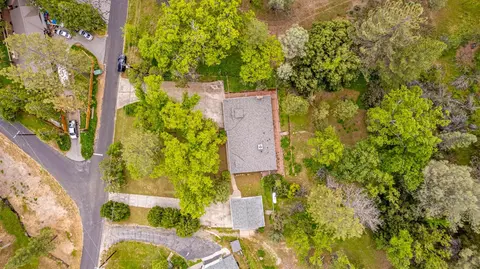 42820 Springwood Rd, Oakhurst, CA 93644 | 38 Photos - Movoto