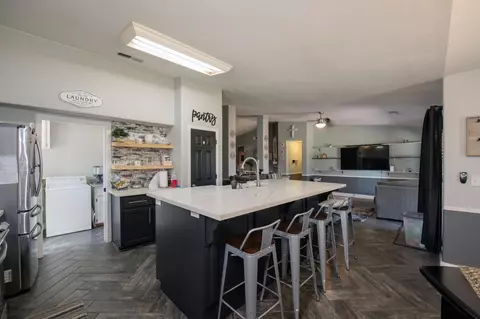 1304 S Northview St, Selma, CA 93662 | 35 Photos - Movoto