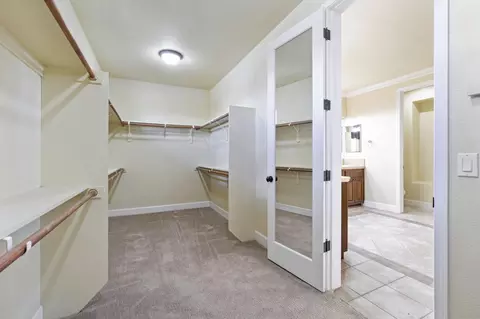 1078 N Perry Ave, Clovis, CA 93611 | 39 Photos - Movoto