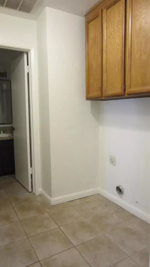 381 E Nees Ave #106, Fresno, CA 93720 | 12 Photos - Movoto