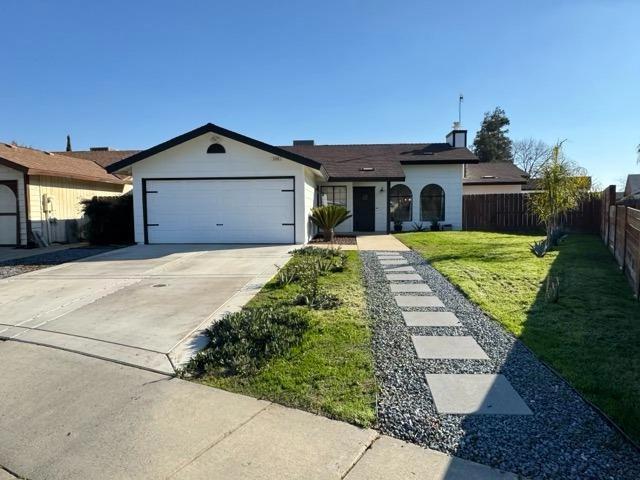 440 Meadow Ln, Kingsburg, CA 93631 | 74 Photos - Movoto