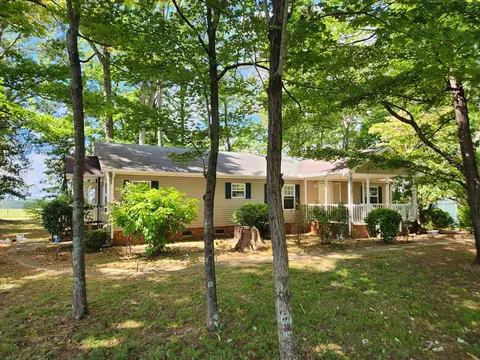 39 Stuart Homes For Sale & Stuart, VA Real Estate - Movoto