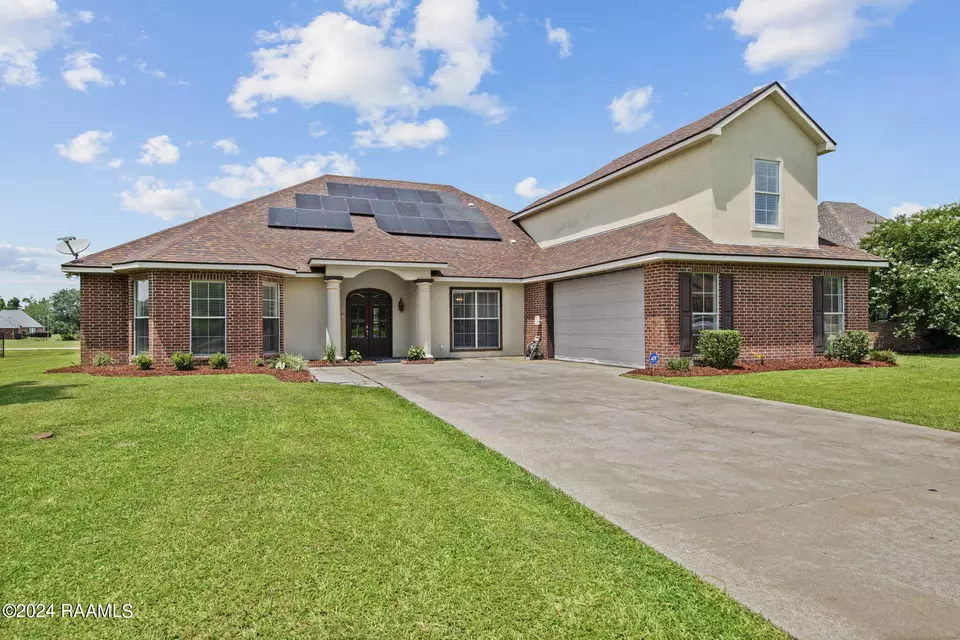 742 Hummingbird Ln, New Iberia, LA 70563 | 34 Photos - Movoto