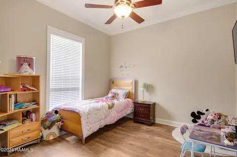 742 Hummingbird Ln, New Iberia, LA 70563 | 34 Photos - Movoto