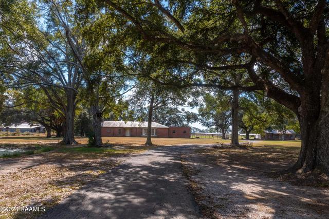 Ville Platte, LA Homes with 3 Baths For Sale - Movoto