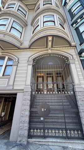 2011 Powell St, San Francisco, CA 94133 | MLS# 425022546 | 15 Photos ...