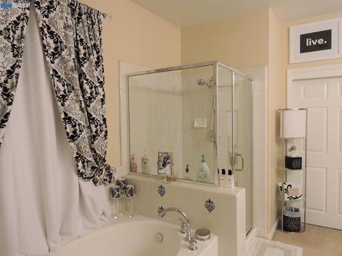 1841 Lynn W Riffle St, Tracy, CA 95304 | 32 Photos | MLS #41001358 - Movoto