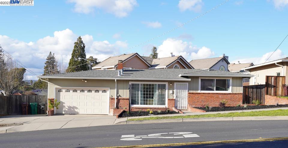 2272 Kelly St, Hayward, CA 94541 | 21 Photos | MLS #41020665 - Movoto