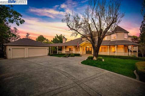 2832 Gray Fox Ct, Pleasanton, CA 94566 | 55 Photos | MLS #41024452 - Movoto