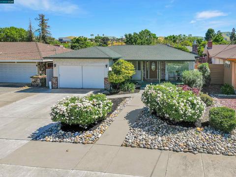 28 Pittsburg CA 3+ Bedroom Houses for Sale - Movoto