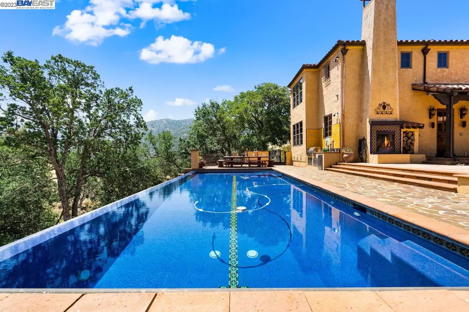 11665 Mines Rd, Livermore, CA 94550 | 55 Photos - Movoto