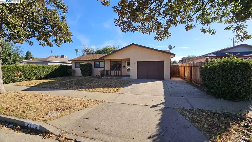 2826 N Parsons Ave, Merced, CA 95340 | 17 Photos - Movoto