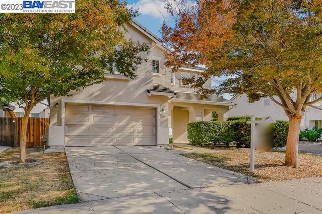 2044 Rochester Ct, Tracy, CA 95377 | 57 Photos - Movoto