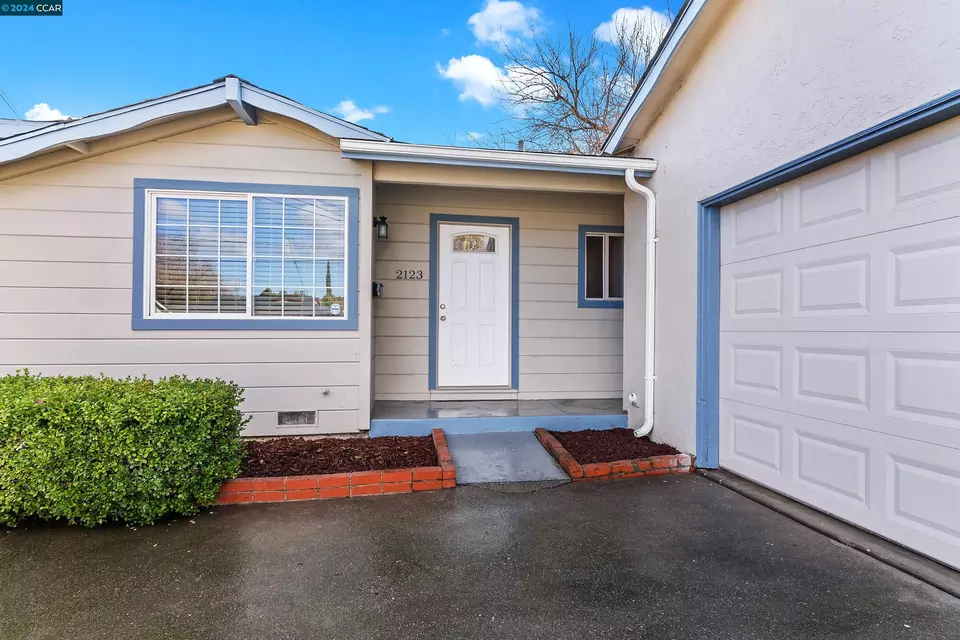 2123 Goff, Pittsburg, CA 94565 | 32 Photos - Movoto