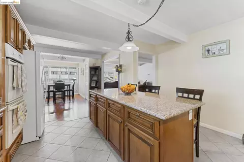 18943 Crest Ave, Castro Valley, CA 94546 - Movoto