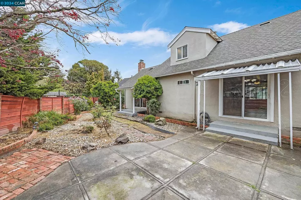 2309 Julia Ct, Pinole, CA 94564 | 33 Photos - Movoto