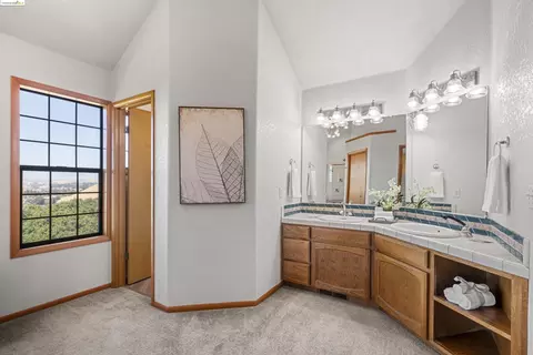 73 Rancho Vista St, El Sobrante, CA 94803 | 60 Photos - Movoto