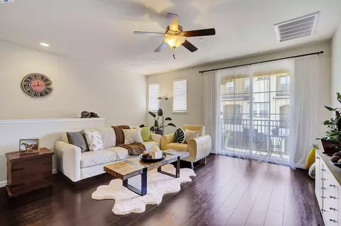3908 Forest Cir, Castro Valley, CA 94546 | 57 Photos - Movoto