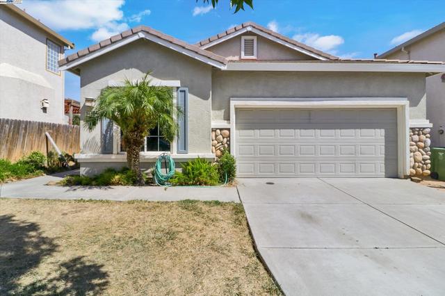 2435 Verona Ct, Tracy, CA 95377 | 30 Photos - Movoto