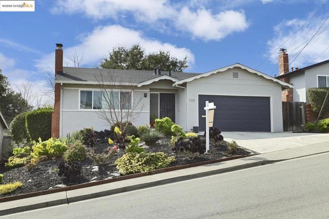 2235 Dexter Way, Hayward, CA 94541 | MLS# 41088960 | 33 Photos - Movoto