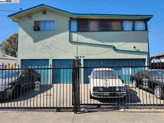 1069 71st Ave, Oakland, CA 94621 | MLS# 41089185 | 17 Photos - Movoto
