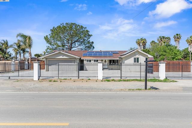 31145 S Koster Rd, Tracy, CA 95304 | MLS# 41092826 | 44 Photos - Movoto