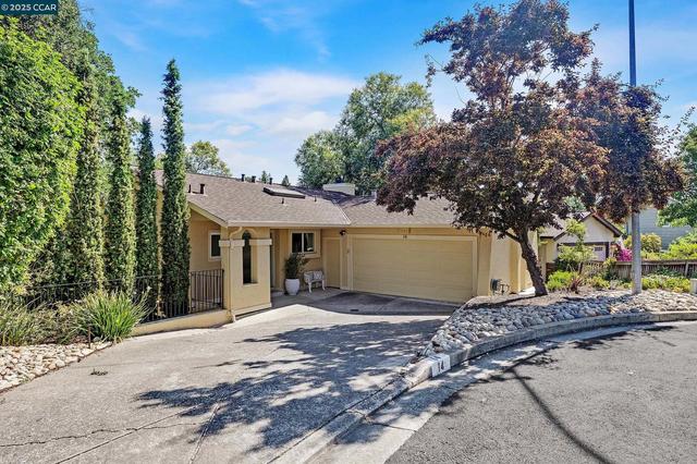 14 Saint Louis Ln, Pleasant Hill, CA 94523 | MLS# 41102175 | 38 Photos ...
