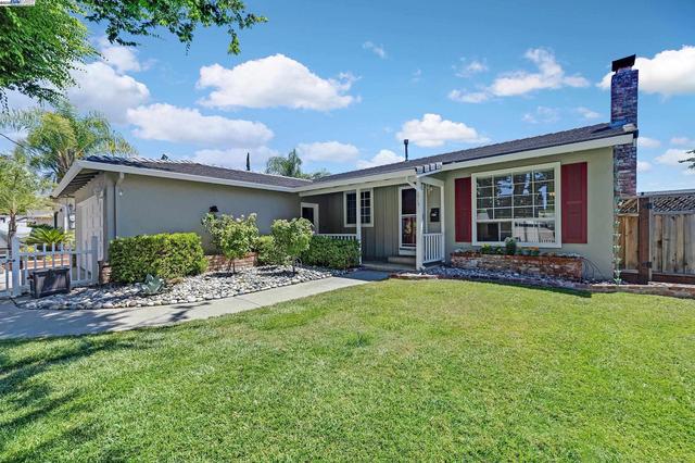 1015 Redondo Way, Livermore, CA 94550 | 38 Photos - Movoto
