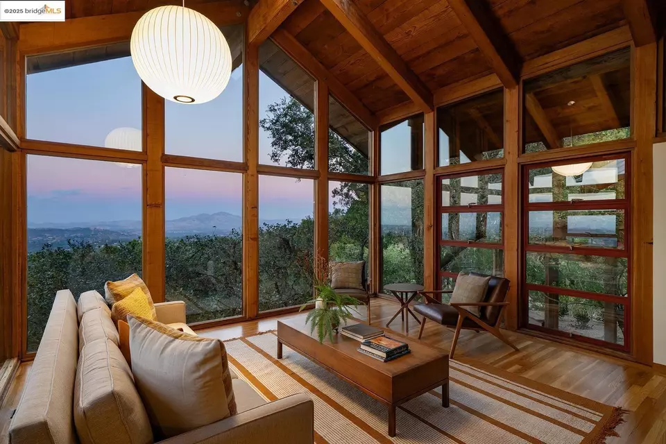 100 Tres Mesas, Orinda, CA 94563 | MLS# 41114028 | 30 Photos - Movoto