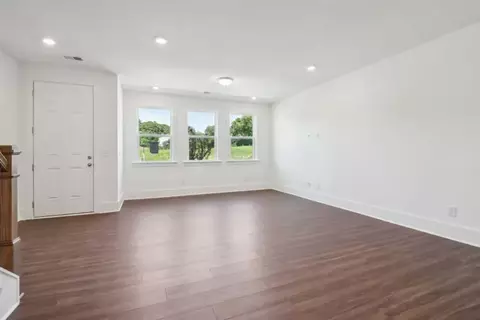 1623 Aeslin Dr NW, Atlanta, GA 30318 | 66 Photos - Movoto