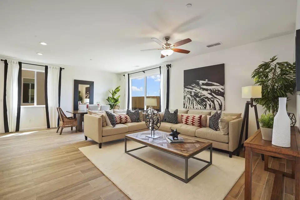 165 Squaw Valley Dr, Merced, CA 95341 | MLS# fn1pukr9cjc | 14 Photos ...