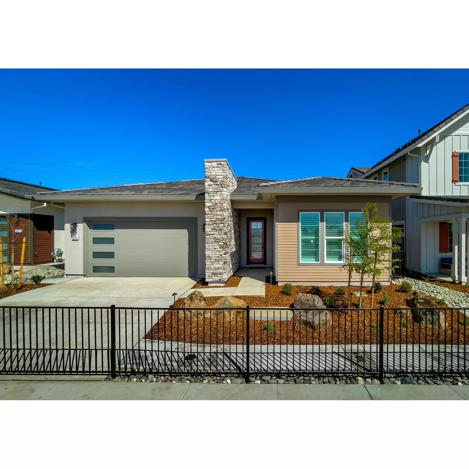 9242 Stillwagon St, Elk Grove, CA 95624 | 12 Photos - Movoto