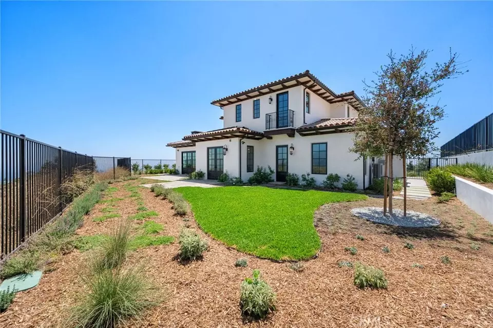 9 Nathaniel Ter, Sierra Madre, CA 91024 | MLS# AR26001868 | 37 Photos ...