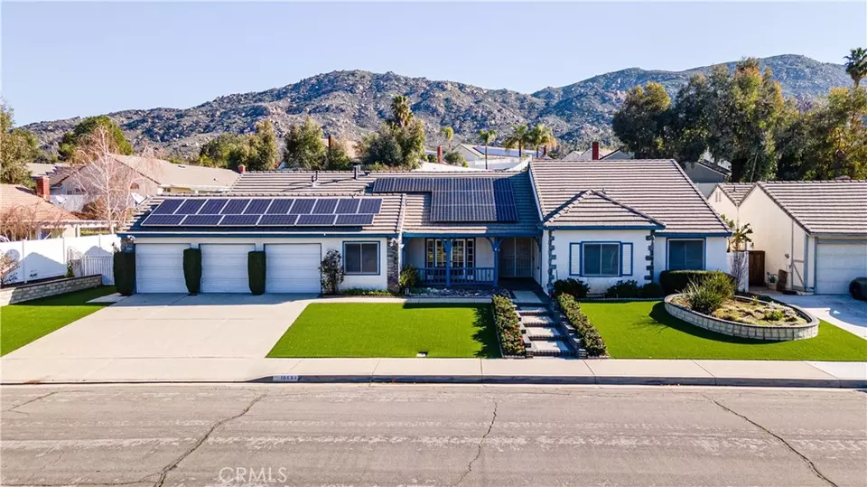 10594 Morning Ridge Dr, Moreno Valley, CA 92557 | 49 Photos - Movoto