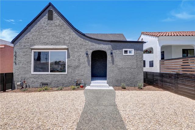 3515 S Norton, Los Angeles, CA 90018 | MLS# CV26133485 | 53 Photos - Movoto