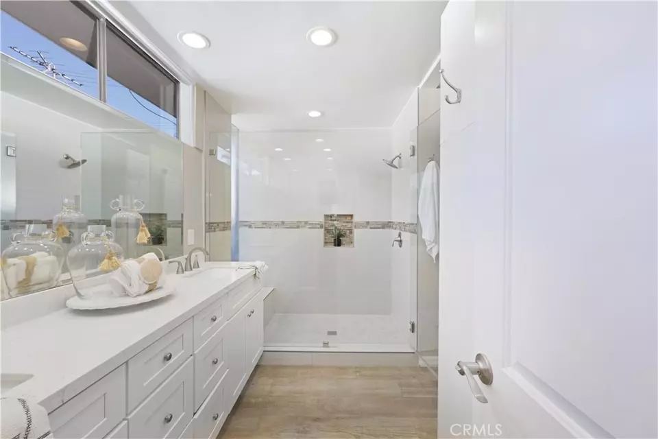 9844 Pangborn, Downey, CA 90240 | MLS# DW26001964 | 47 Photos - Movoto