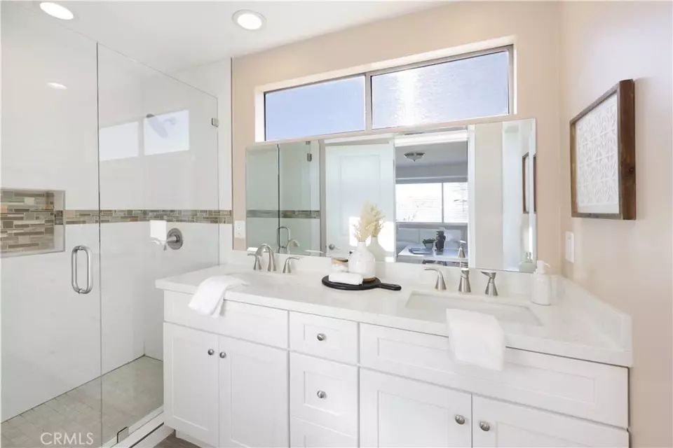 9844 Pangborn, Downey, CA 90240 | MLS# DW26001964 | 47 Photos - Movoto