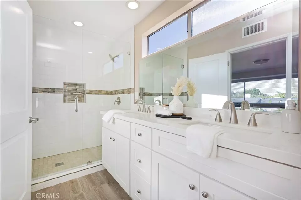 9844 Pangborn, Downey, CA 90240 | MLS# DW26001964 | 47 Photos - Movoto