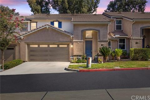 22456 Canal Cir, Grand Terrace, CA 92313 | 35 Photos | MLS #EV22154975 ...