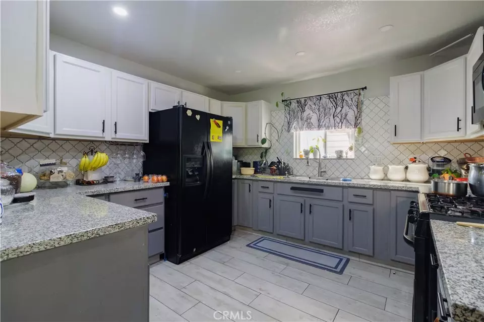 10701 Cedar Ave #26, Bloomington, CA 92316 | 15 Photos - Movoto