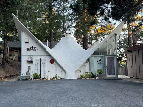 2140 Hollymont Dr, Running Springs, CA 92382 | 25 Photos - Movoto