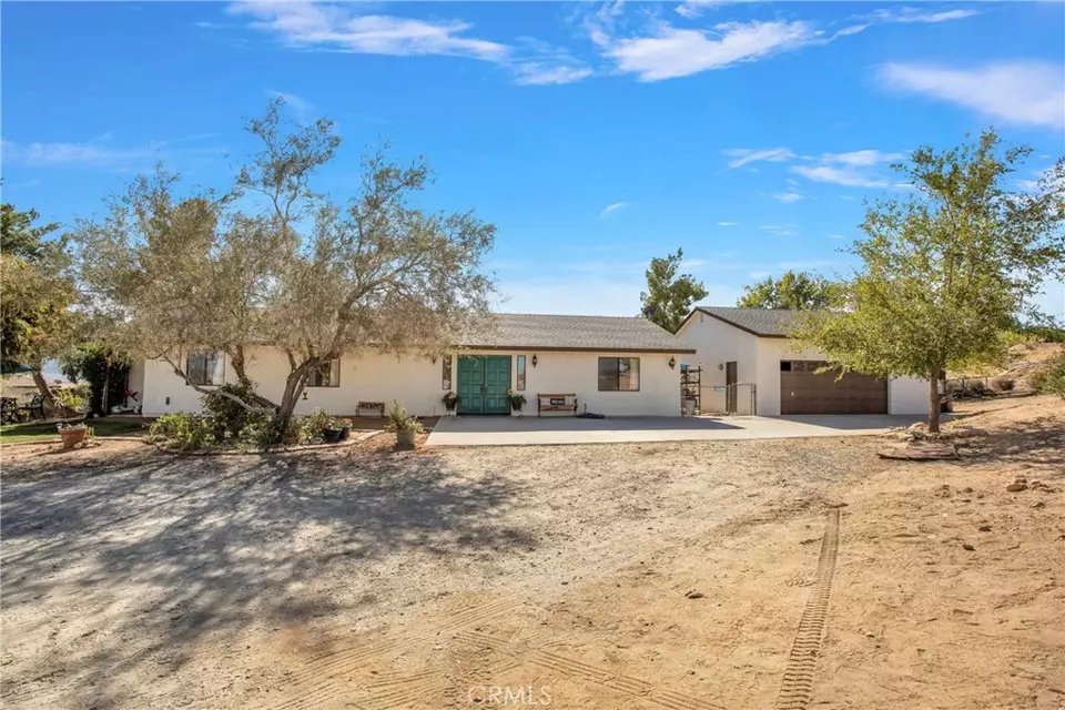 7850 Calpella Ave, Hesperia, CA 92345 | 73 Photos - Movoto