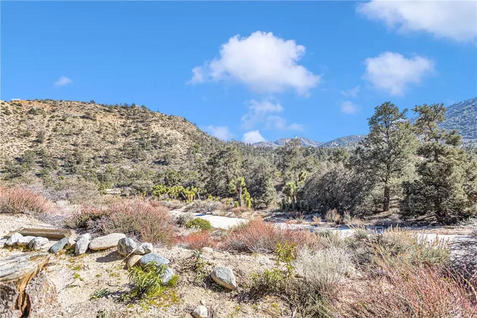 7850 Sand Canyon Rd, Pinon Hills, CA 92372 | 22 Photos - Movoto
